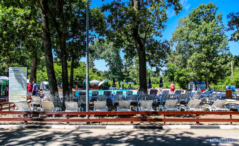 INVITAȚIE la relaxare în mijlocul naturii: s-a redeschis BAZINUL DE ...