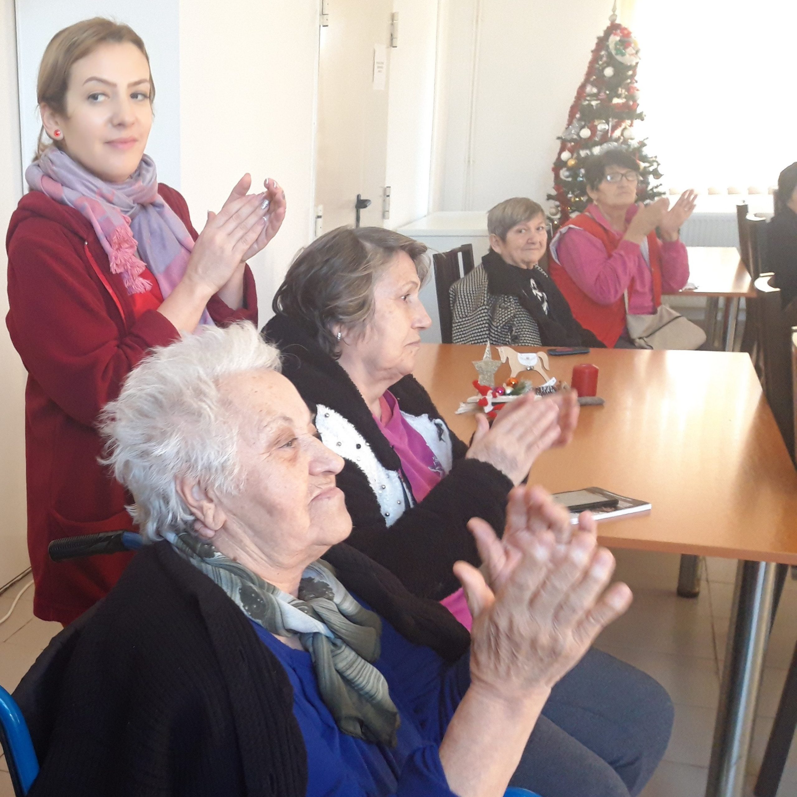 DIALOG ÎNTRE GENERAȚII la Centrul pentru persoane vârstnice Oncești ...