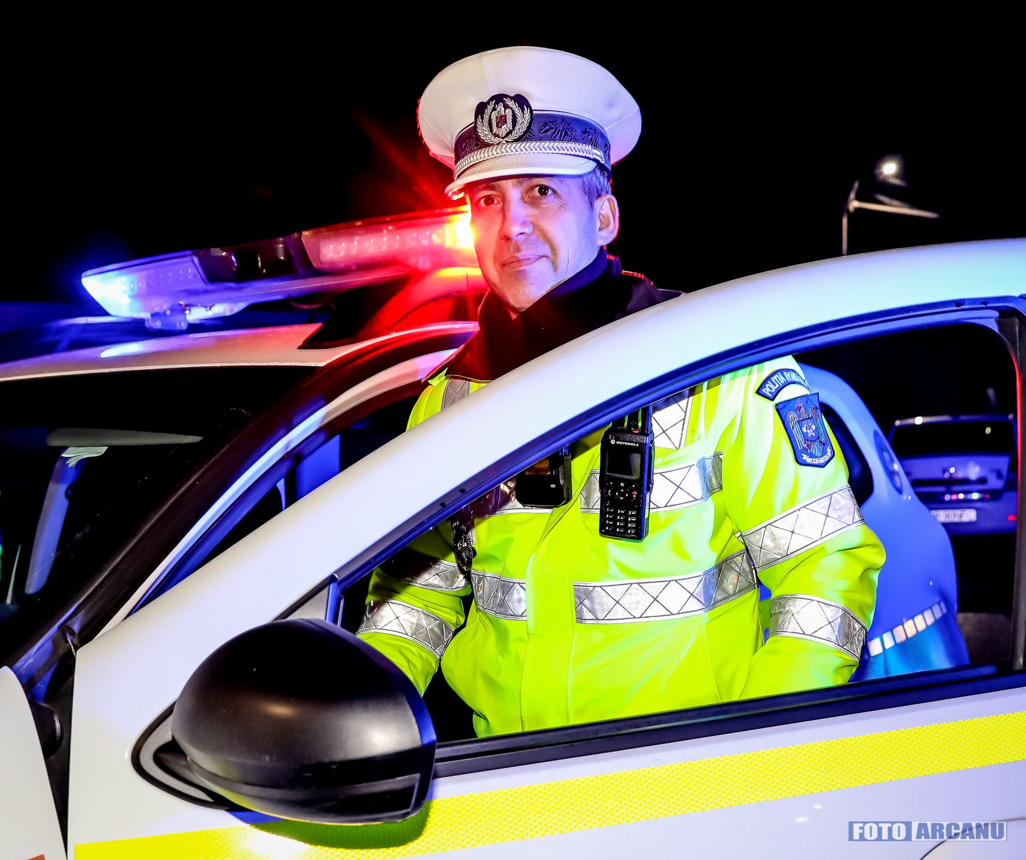 Adevărat erou, polițistul Dacian Ciuculan este cel care a salvat bărbatul din incendiul de pe ...