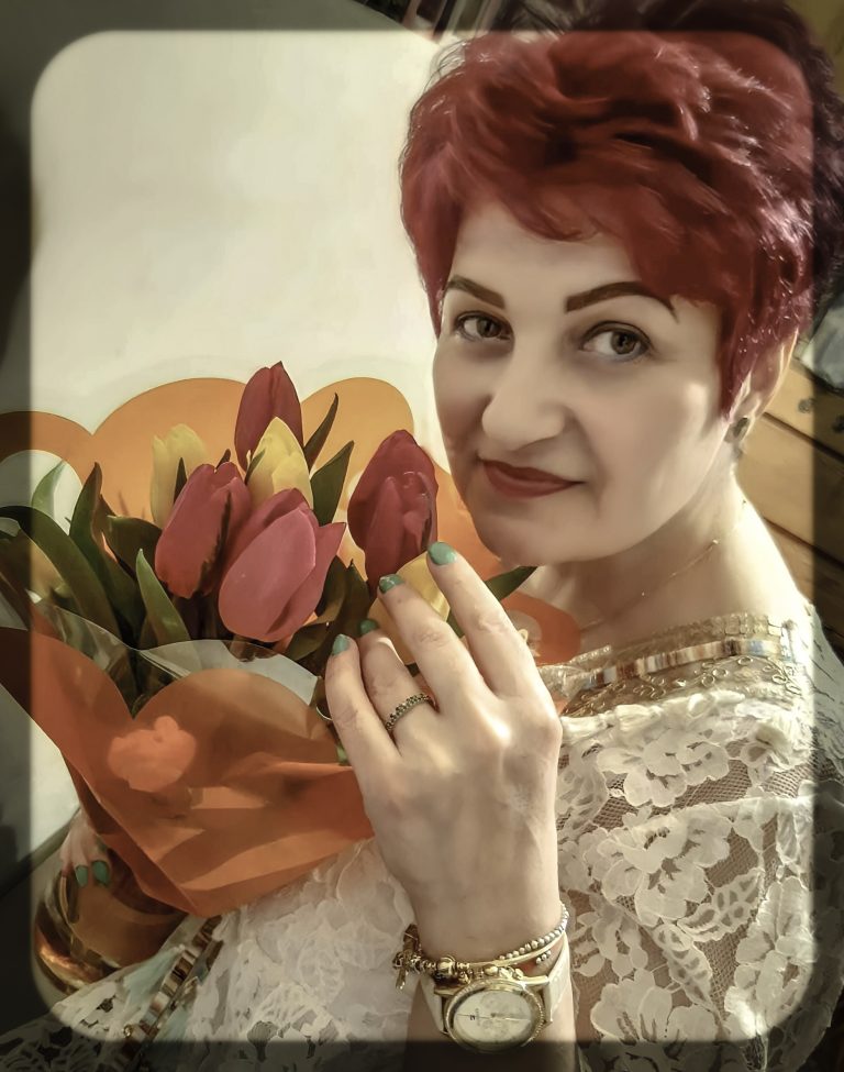 Lary Botea, o giurgiuveancă iubitoare de frumos și o talentată ...