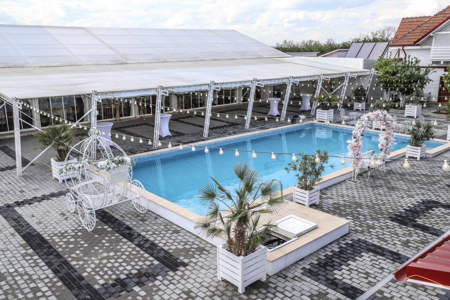 Infinity Garden Events – un salon special de evenimente unde veţi ...
